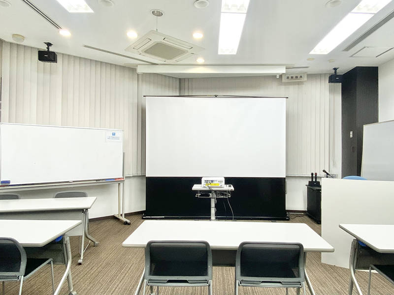 PARM-CITY131貸会議室 多目的ホール | 青葉通一番町駅 | ¥7,304